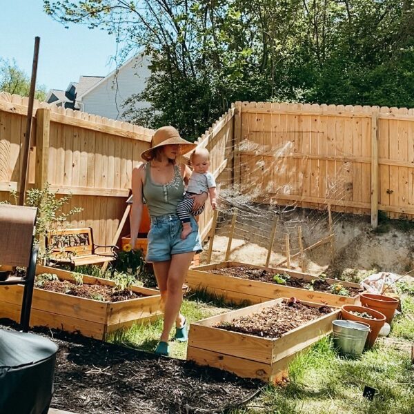 Homesteading For Beginners: 5 Tips To Get You Started - Greenify Me
